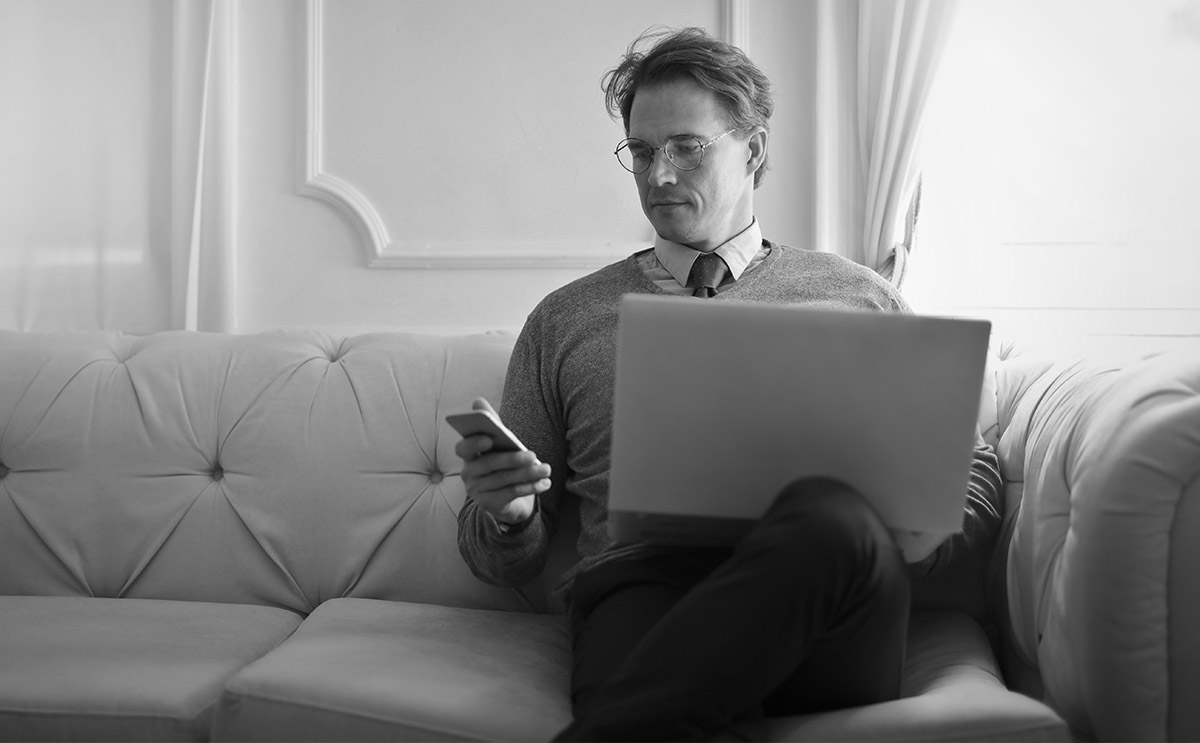 How to plan and build a CRM from frontend perspective - Szymon Klimek